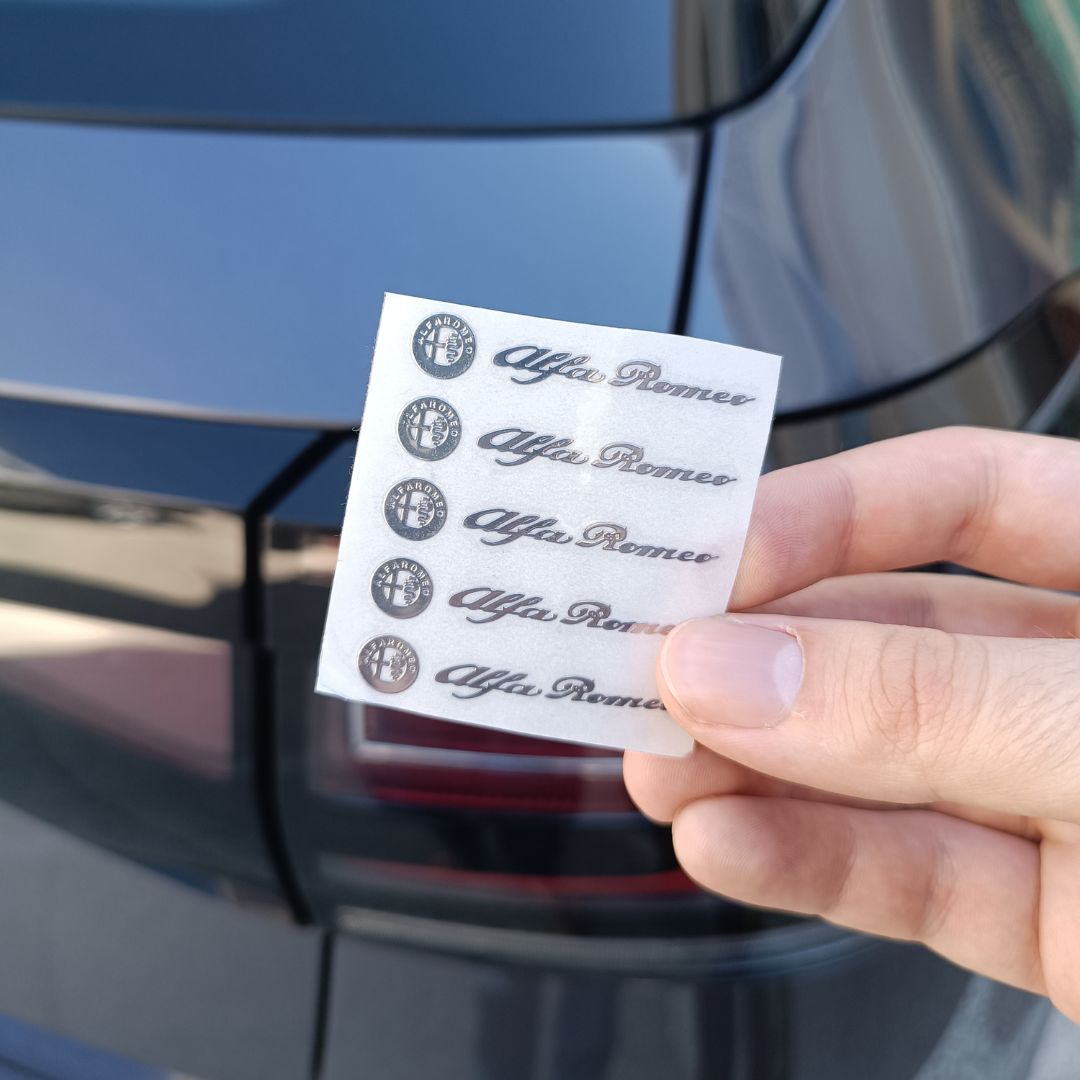 Sticker Metálico com Logótipo: Personaliza o Teu Carro com Estilo! – Tec2GO